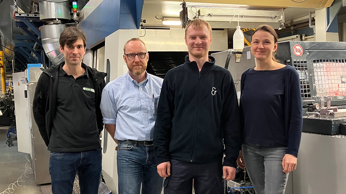 Koenig & Bauer Inline Coating Thickness Control: Constant Coating Layer ...
